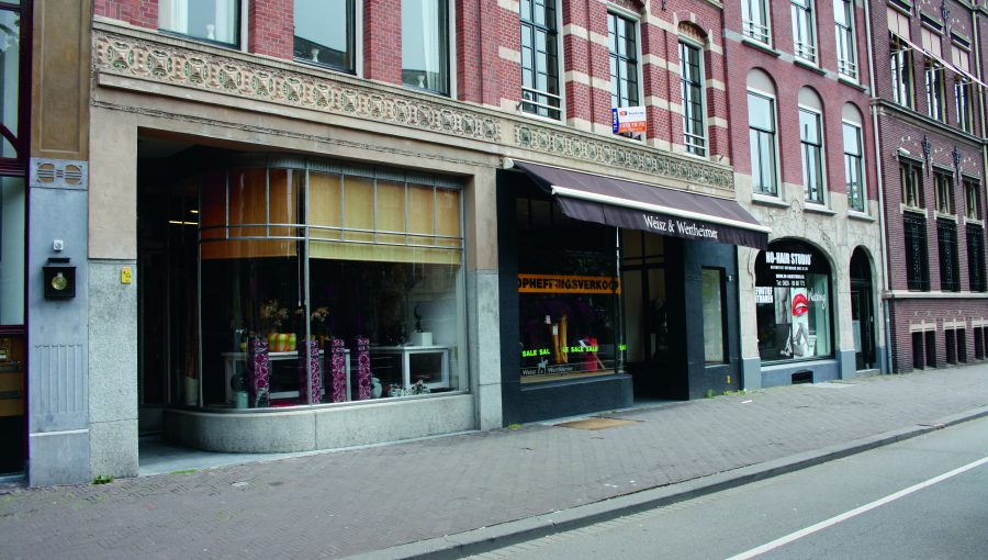 PLACEMAKING AND THE DISCOURSE OF THE PUBLIC PLACE - The City at Eye Level