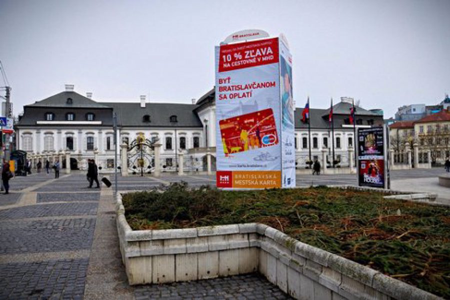 ADVERTISING TAKEOVER OF THE PUBLIC SPACES - The City at Eye Level