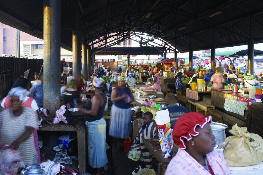 COMÉRCIO DE RUA NA WARWICK JUNCTION - The City at Eye Level